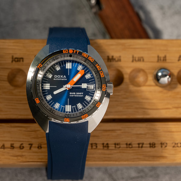 Doxa 200 T - Carribean (Navy Blue) Sunray Dial – Roldorf & Co.